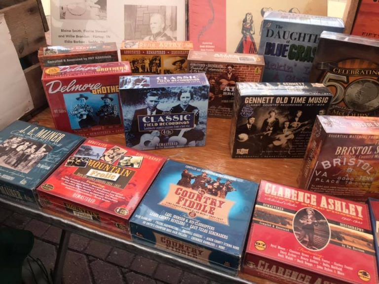 Music Studio and Stores, Dance and Live Concert in Floyd